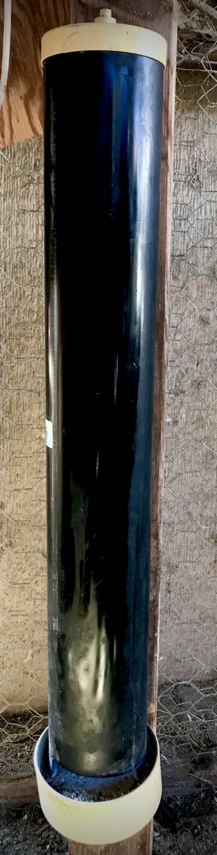 DIY-OYSTER-SHELL-DISPENSER | Backyard Chickens Mama